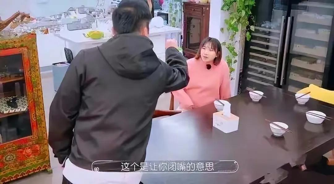 Guo Jingjing was absent from the "Ladies' Day Group" gathering in the ...