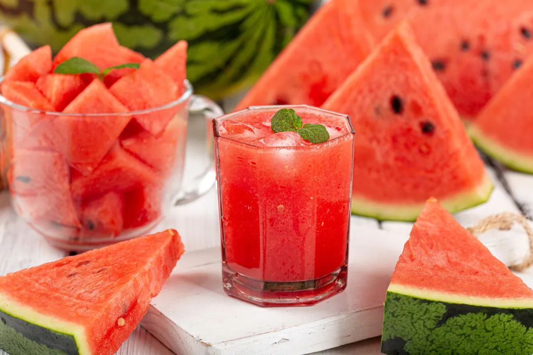 Crazy watermelon is cool, but at this time... - iNEWS