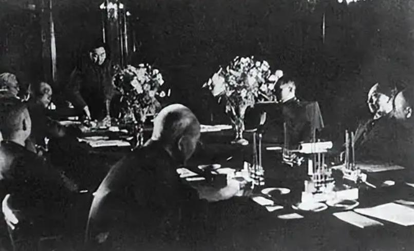 Four people contributed to the liberation of Peiping, and three of them ...