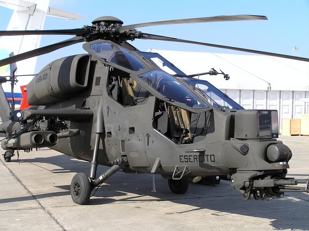 The ten strongest armed helicopters in the world, each with unique ...