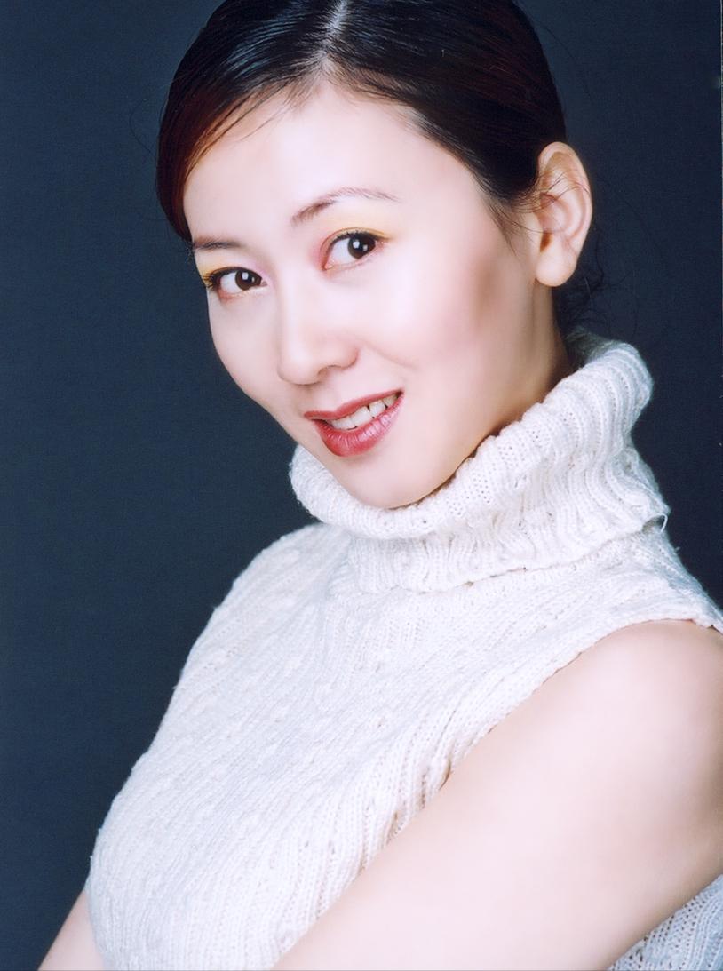 Famous dancer Tang Jiali dedicated herself to art and took large-scale photos. The director's ...