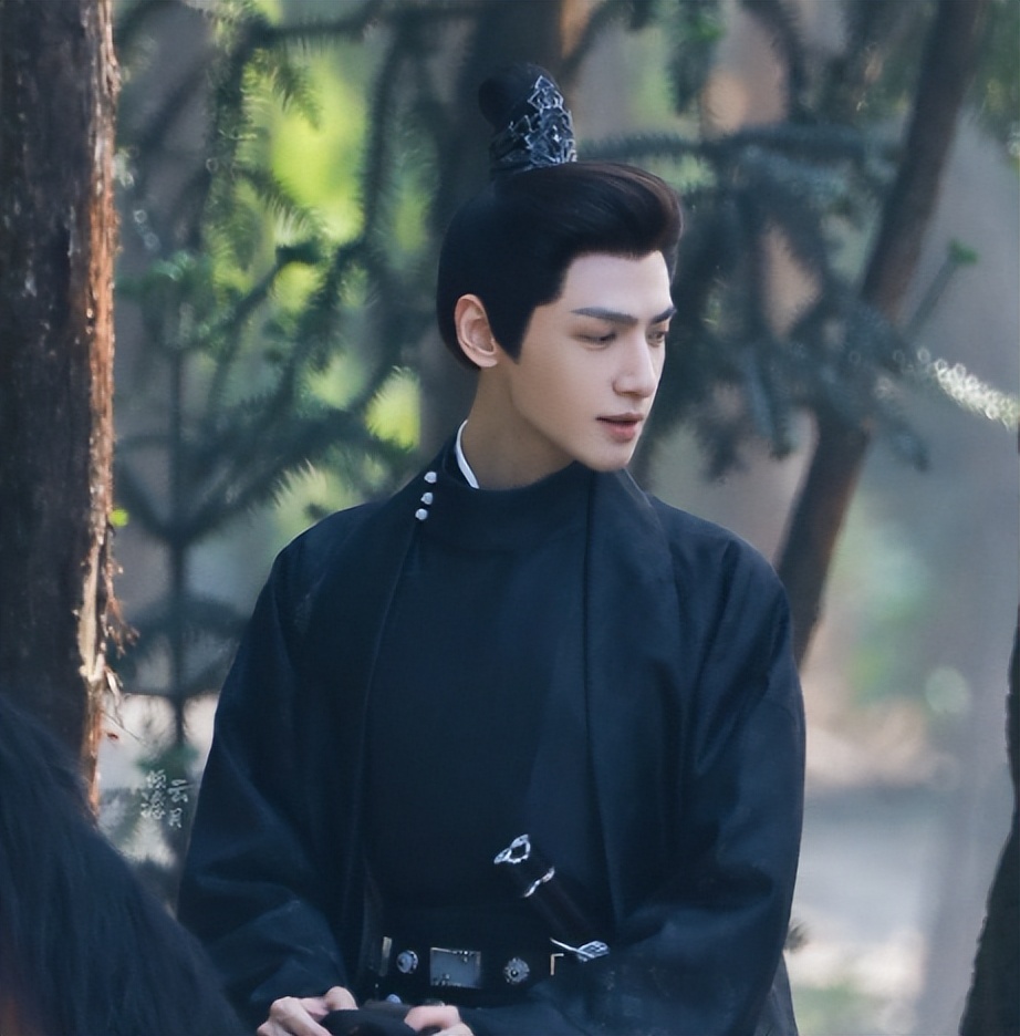 Luo Yunxi's "Yan Xin Ji" black clothes Reuters is amazing! Chen Yao's ...