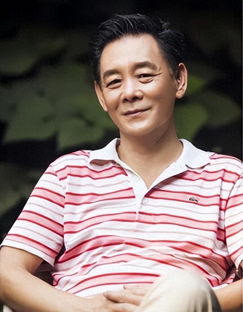 Famous actor Li Guangfu: He grew up playing with gold bars and his son ...