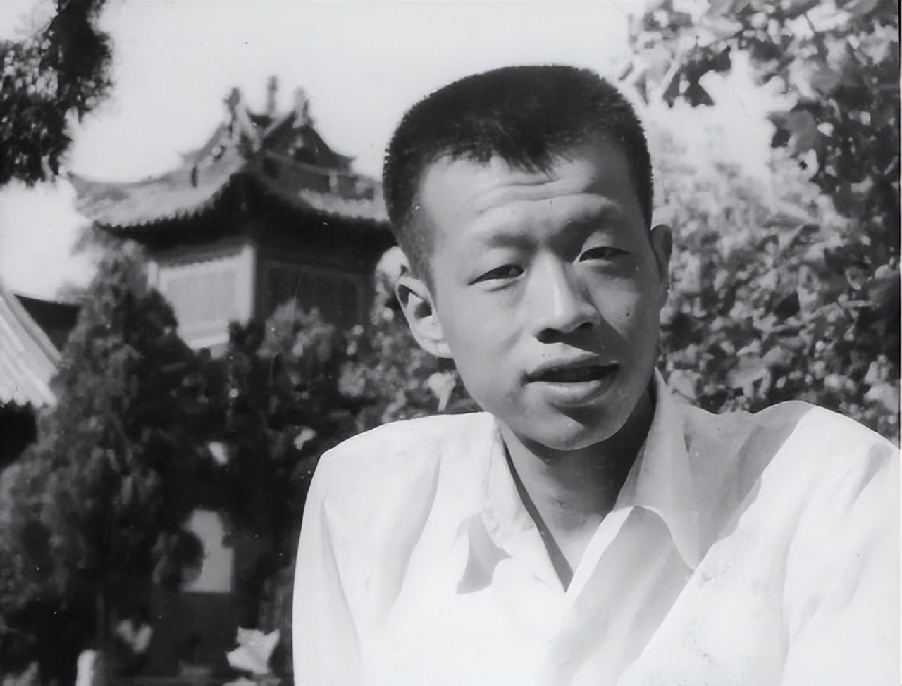 Wang Xiaobo: Died suddenly at the age of 45, lonely - iNEWS