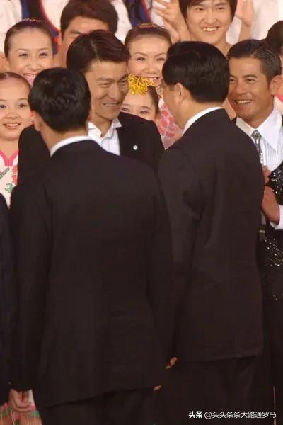 Andy Lau and Guan Zhilin posted a video on the same day, netizens: What ...