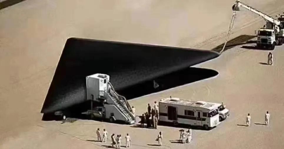 The world's first nuclear-powered fighter jet successfully flew for 15 ...