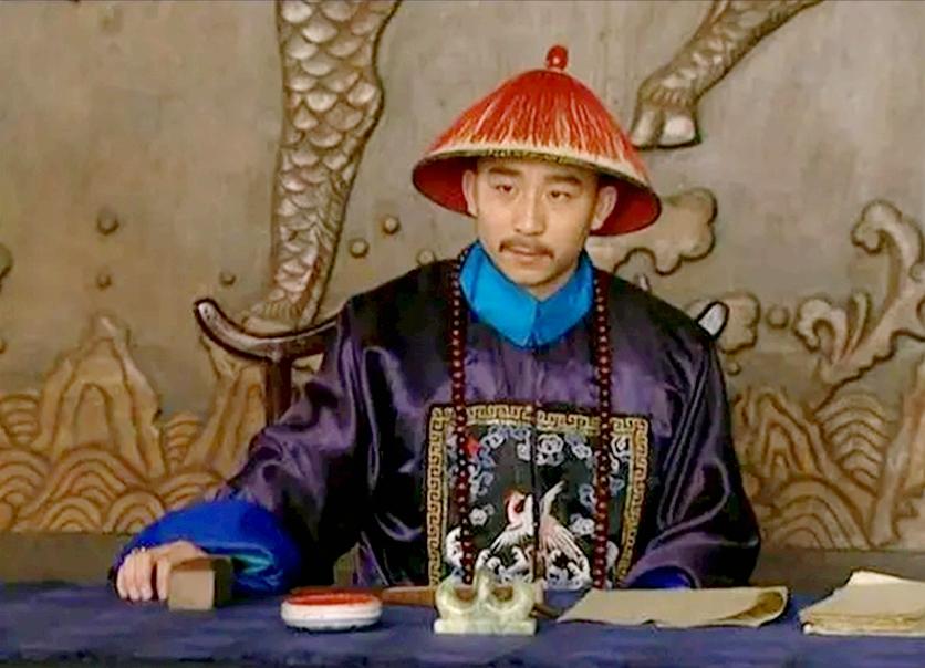 Frustrated actor Zhao Yi: 48 years old and single, Yan Xuejing protects ...