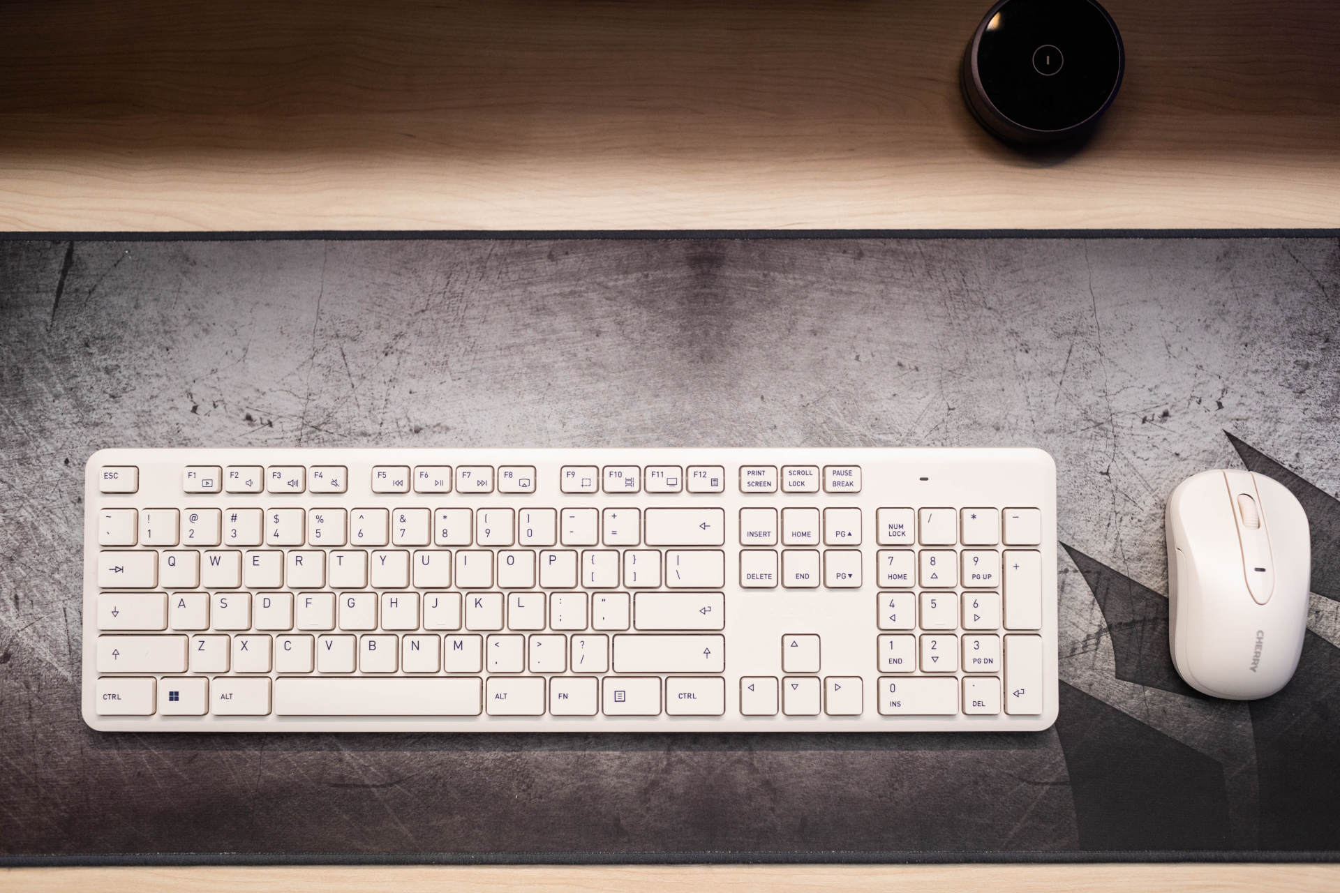 A large factory wireless keyboard and mouse of about 100 yuan, a quiet ...