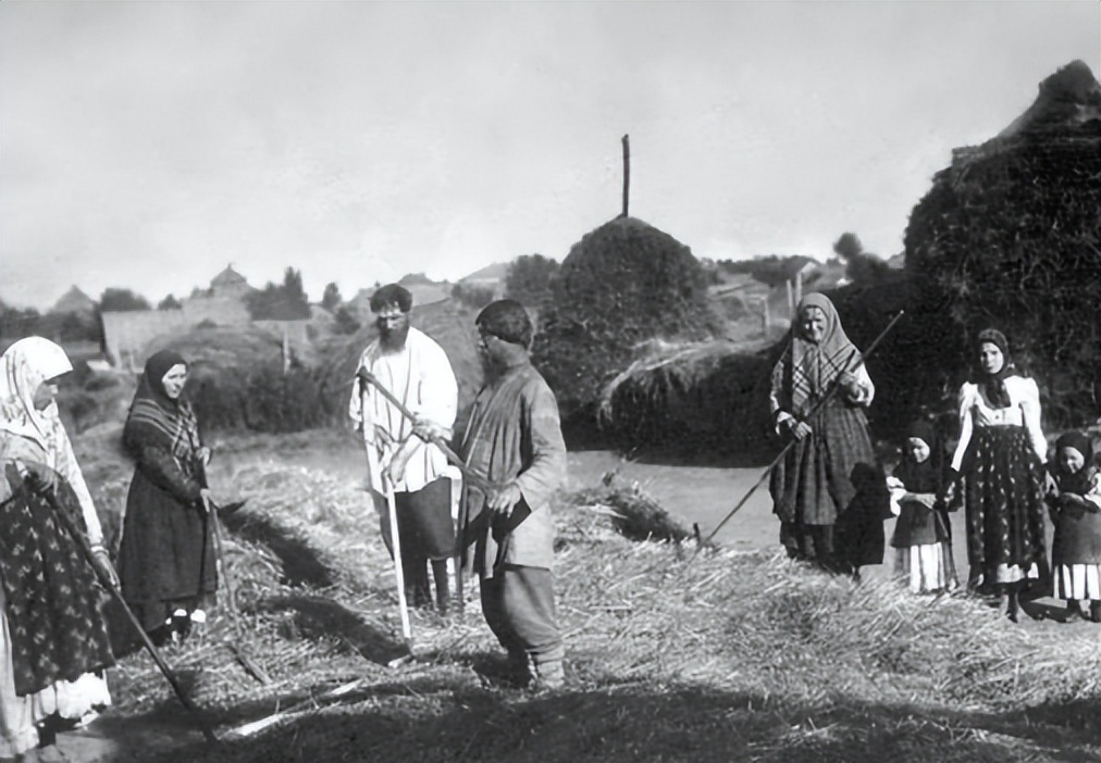 Explore the impact of the victory of the Australian Aboriginal land ...