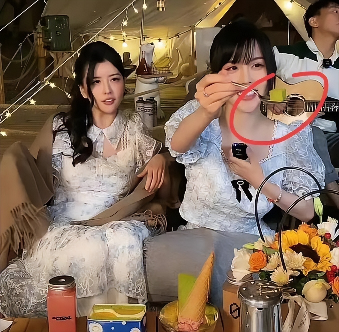 BY2 live broadcast with goods, my sister is pretentious and shows the limelight - iNEWS