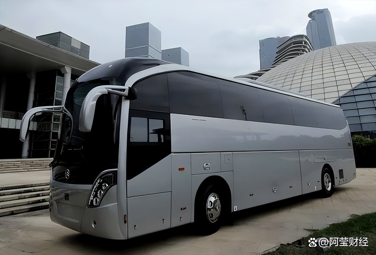 Chinese buses are on fire all over the world!Drivers from many ...