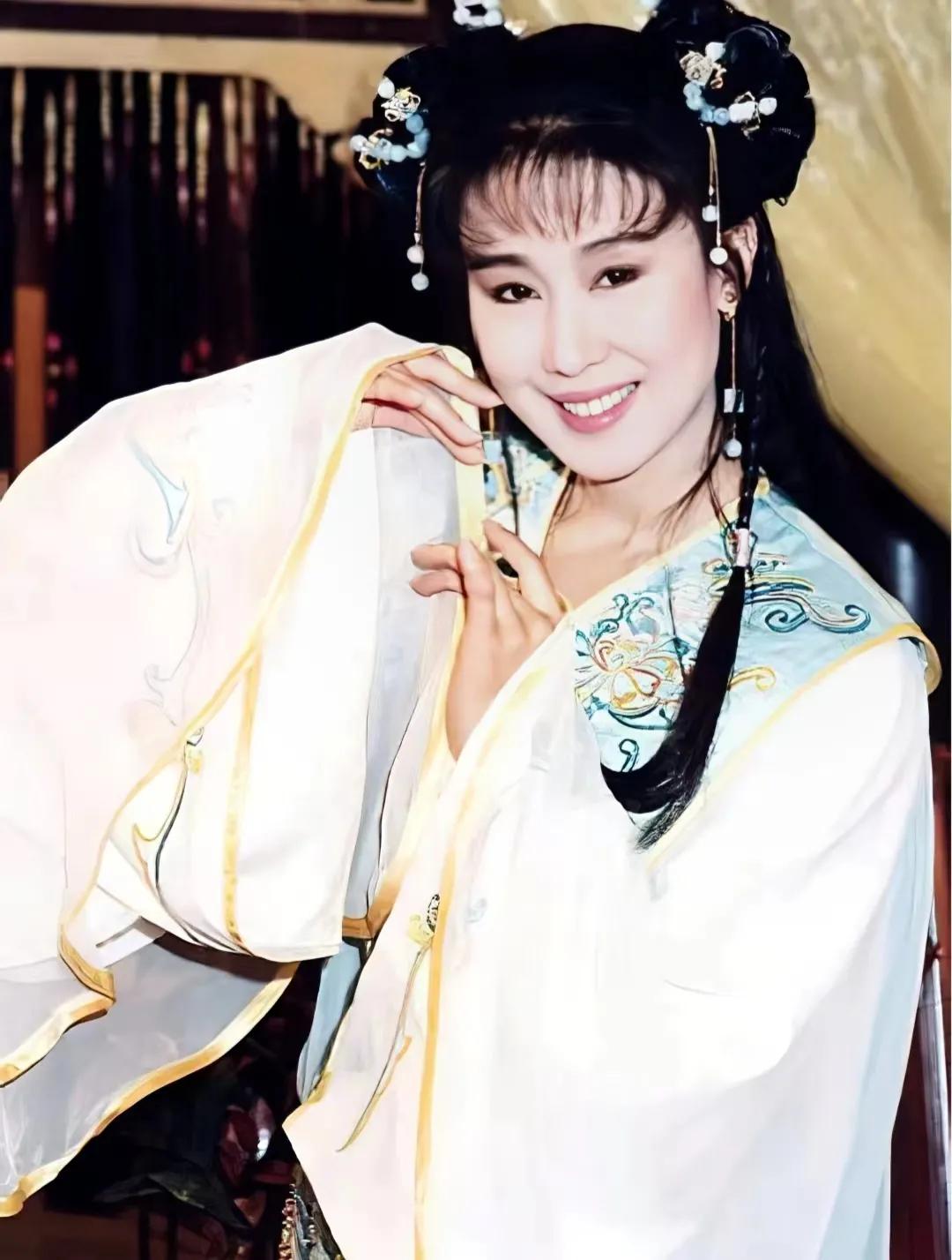 #Legend of the New White Lady#Xia Guangli as Li Bilian - iNEWS