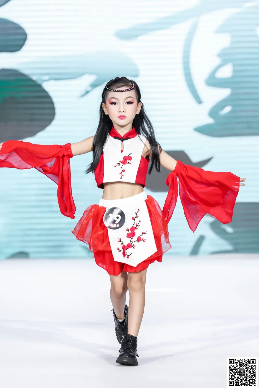 The most popular little supermodel - Wan Minqi "I call the shots on my ...