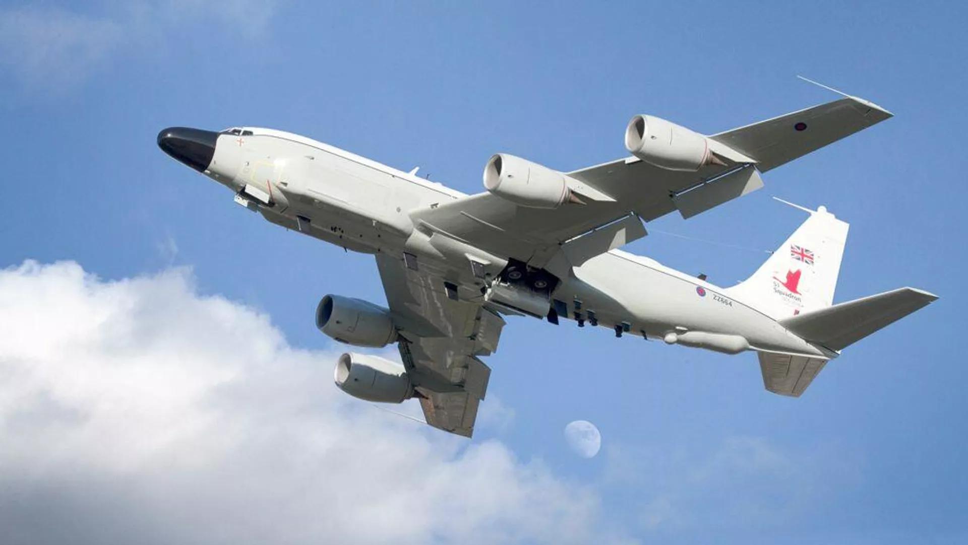 Russian radar monitors British strategic reconnaissance planes and ...