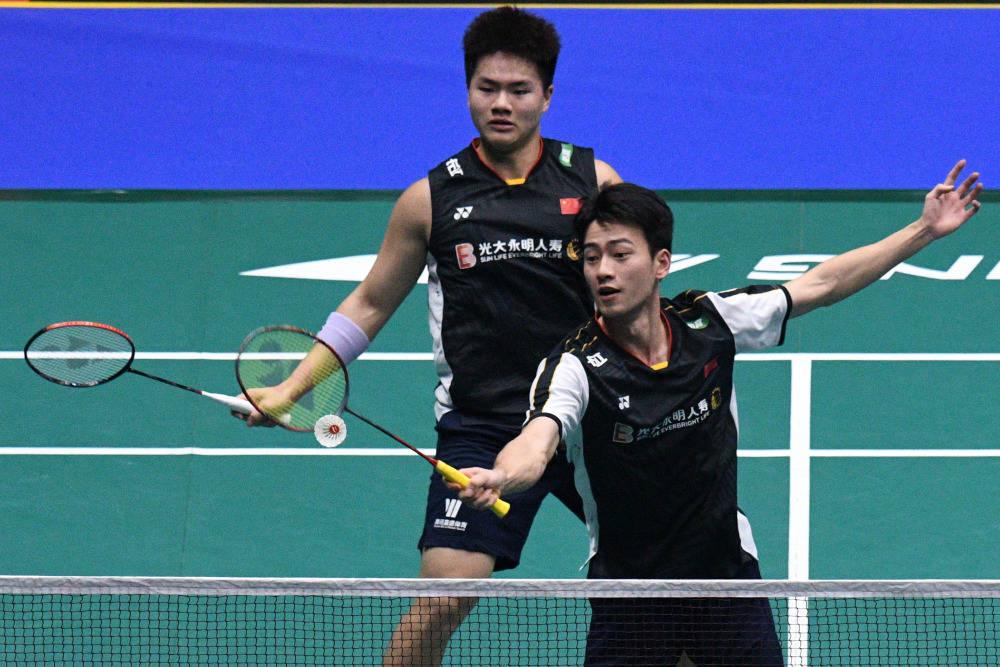 Liu Yuchen complained about the food! Eating worms at dinner, Leung Wai ...