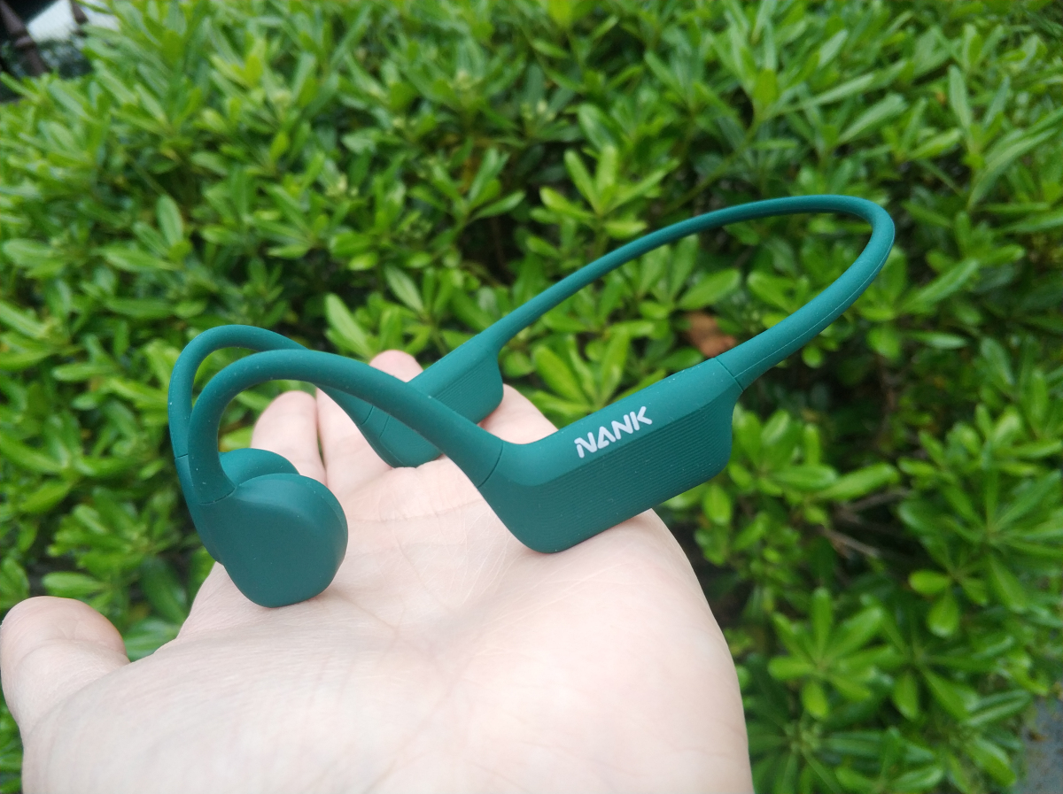 Good sound quality through wireless charging, easier exercise and ...