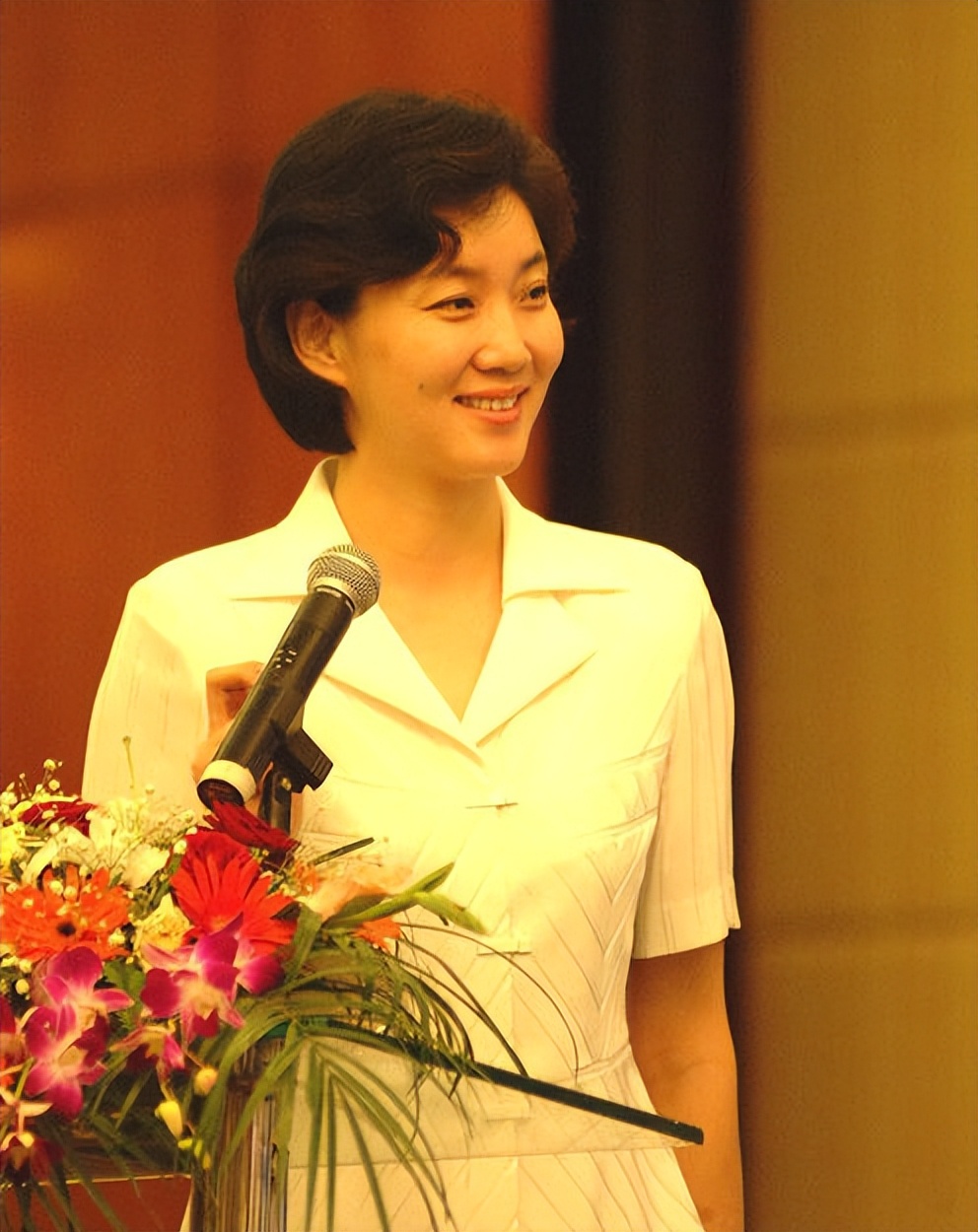 "CCTV anchor" Li Xiuping: remarried at 42 years old, married a husband ...