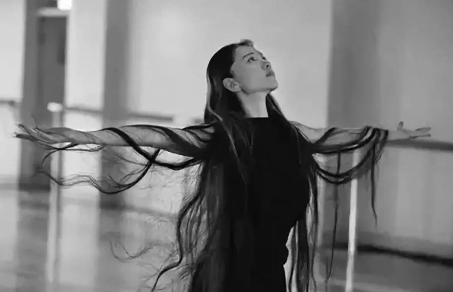 Yang Liping, a dancer of the Bai ethnic group, a photo gallery of her ...