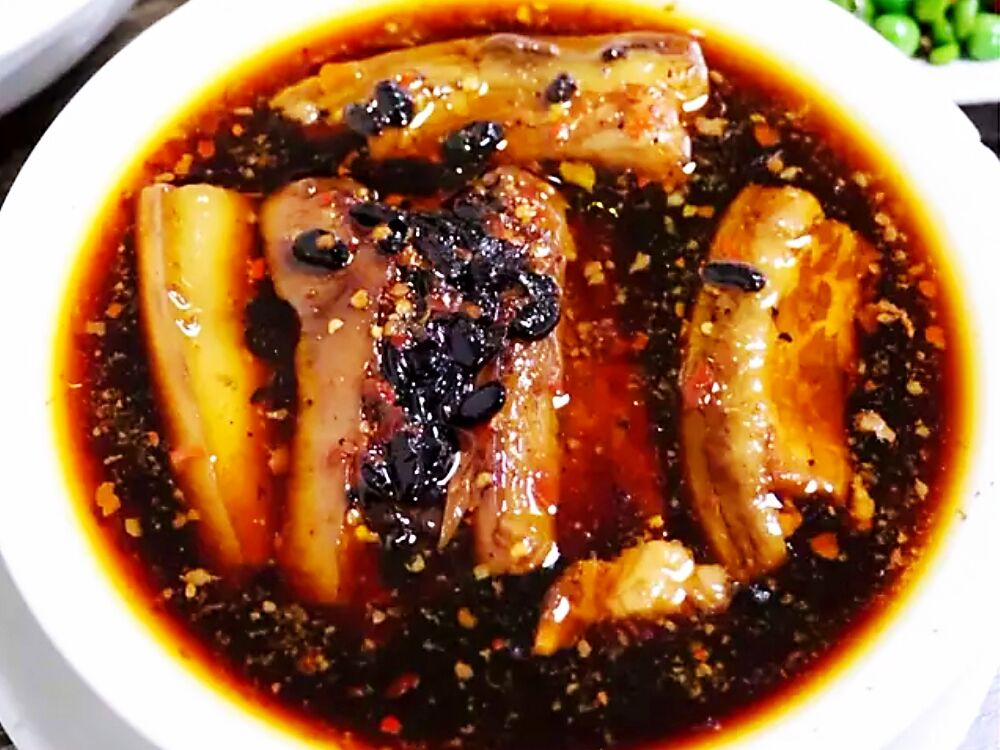 Private kitchen dishes on the half hillside of Changsha, the ...