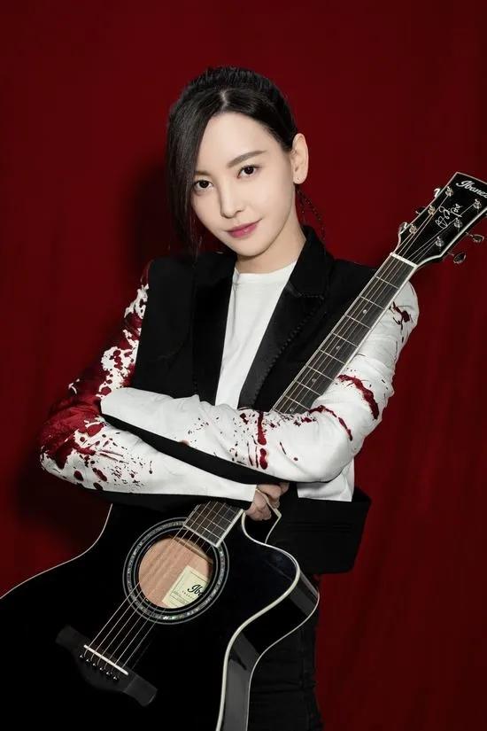 Yu Wenwen is so beautiful - iNEWS