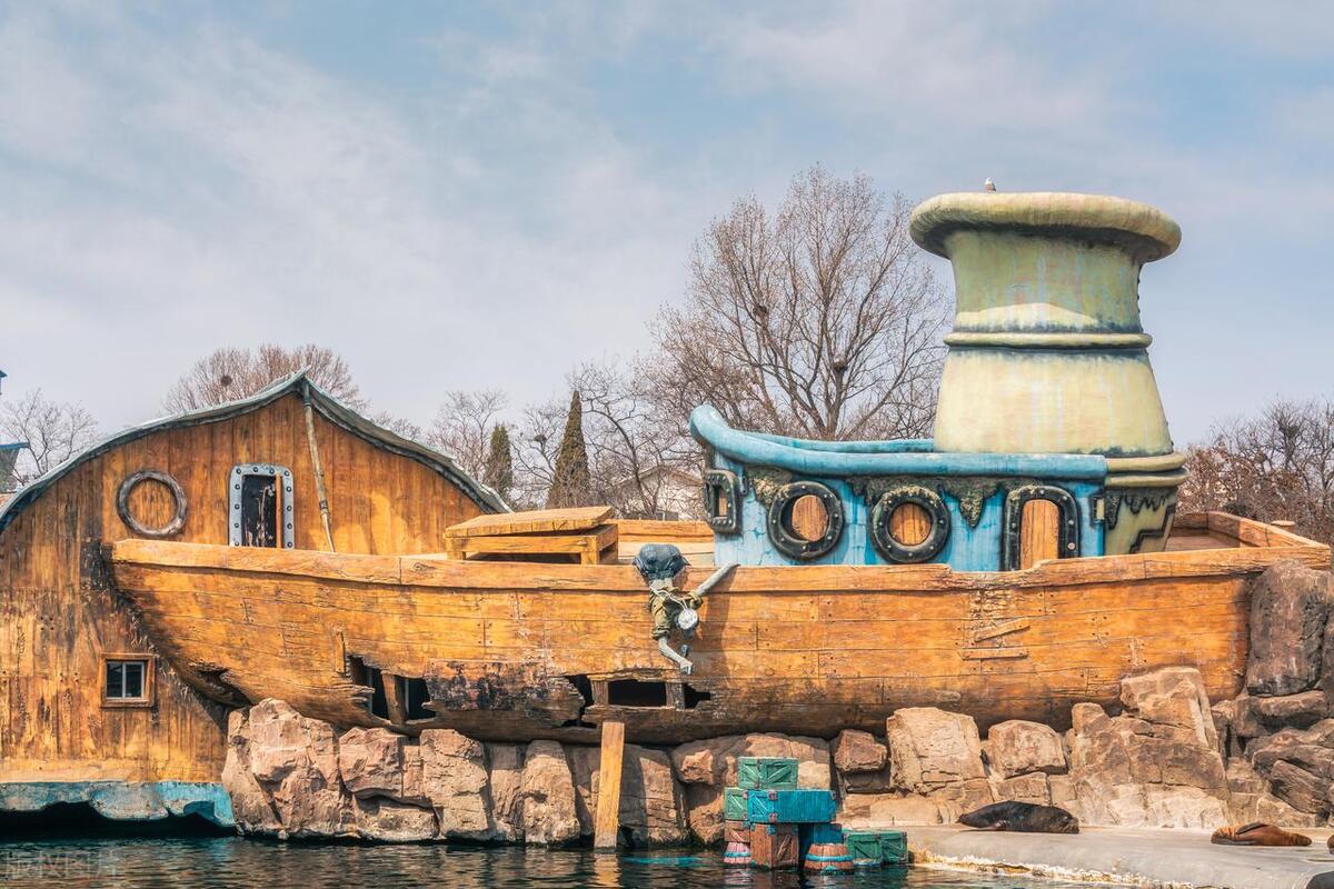 Have fun with the top 10 must-see attractions in Dalian, how many have ...