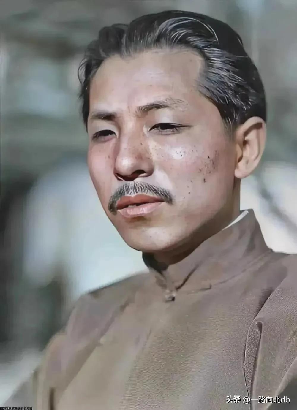 This is a rare photo of Zhang Xueliang when he was under house arrest ...