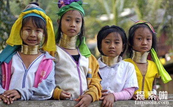 The longest neck in the world, the neck of the Burmese long-necked ...