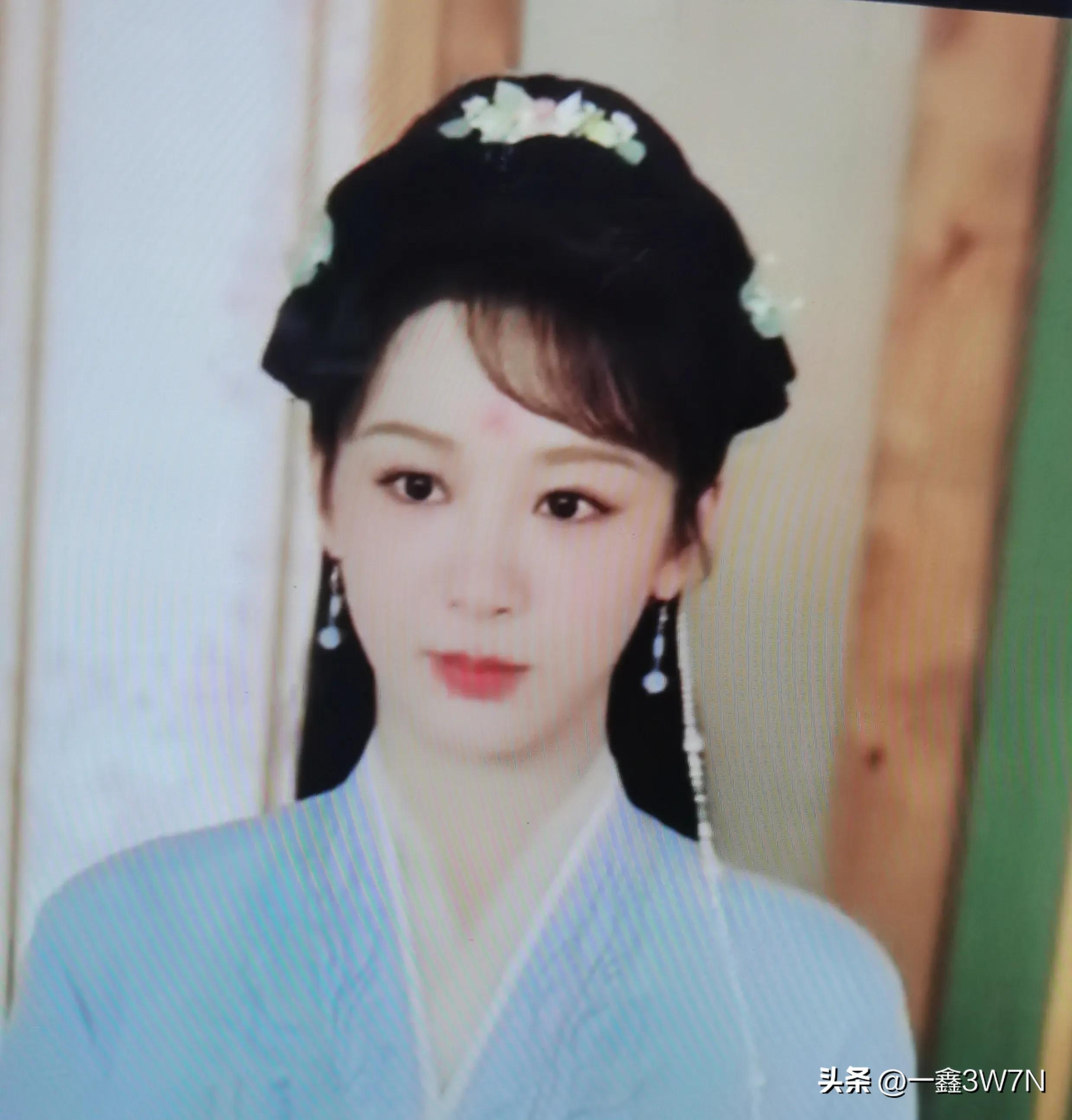 Yang Zi's new drama "Long Lovesickness" - iNEWS
