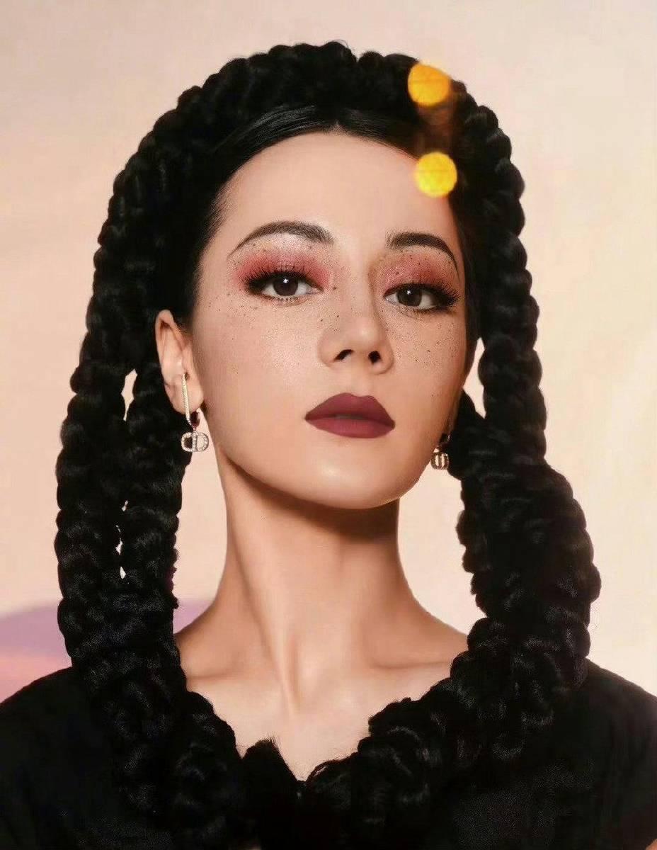 Di Lieba's latest magazine blockbuster: freckle makeup and braided ...