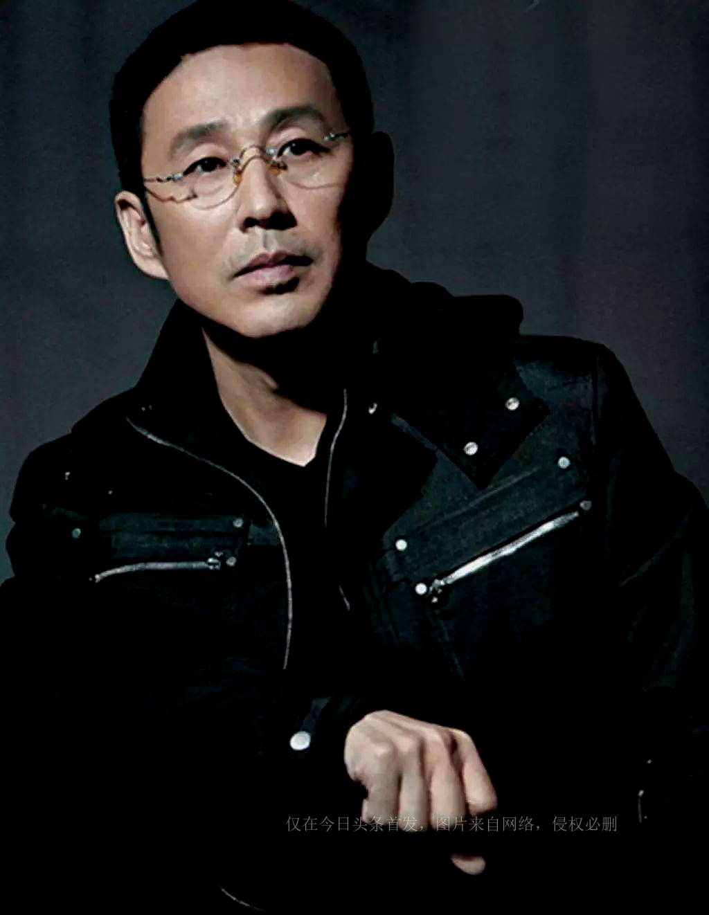 He changed his nationality, had a bitter face, and had poor acting ...