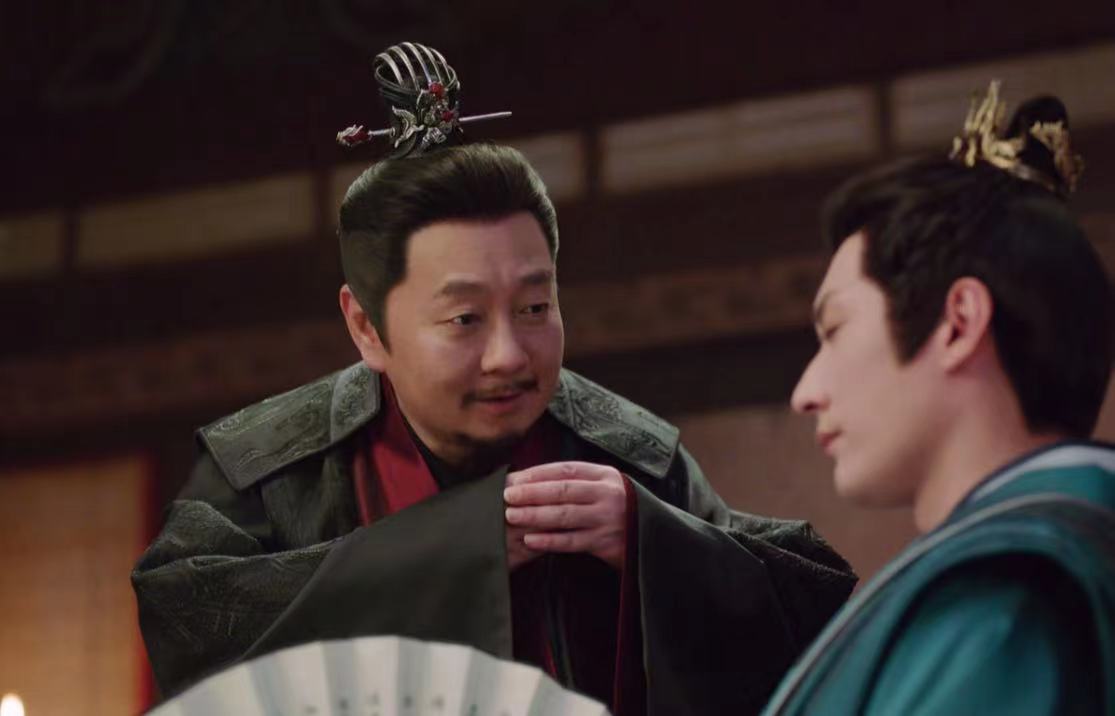 Liu Xueyi played the big villain, and he sang with Zhang Shaogang, and ...