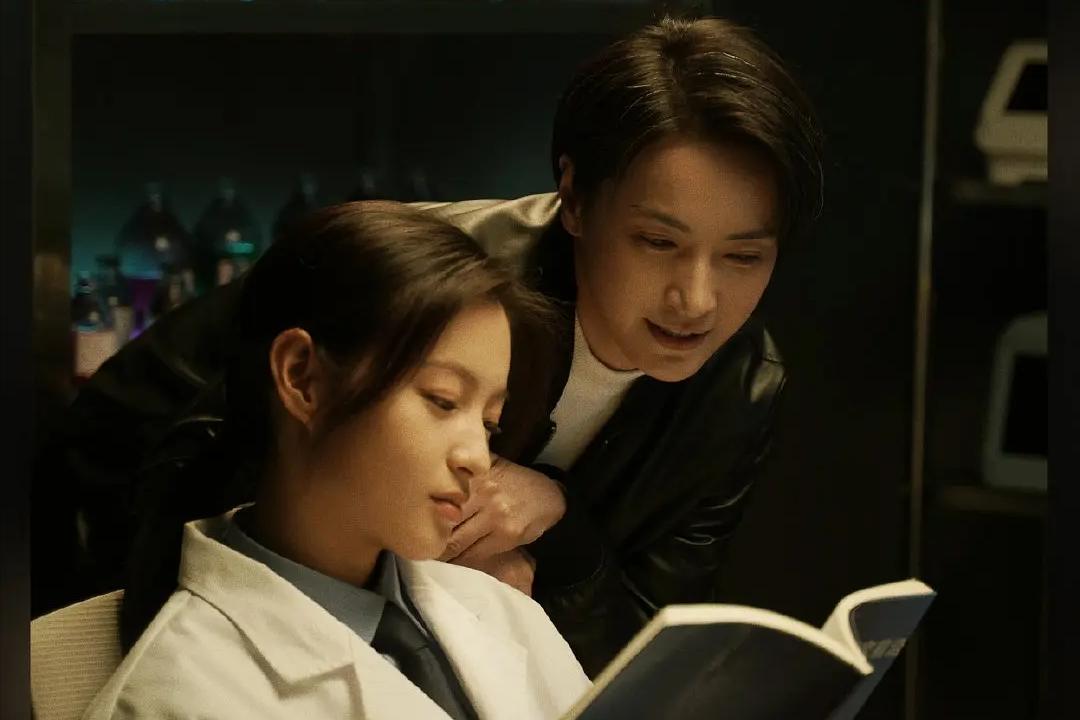 The criminal investigation drama "The Disappearing Trace" with two ...