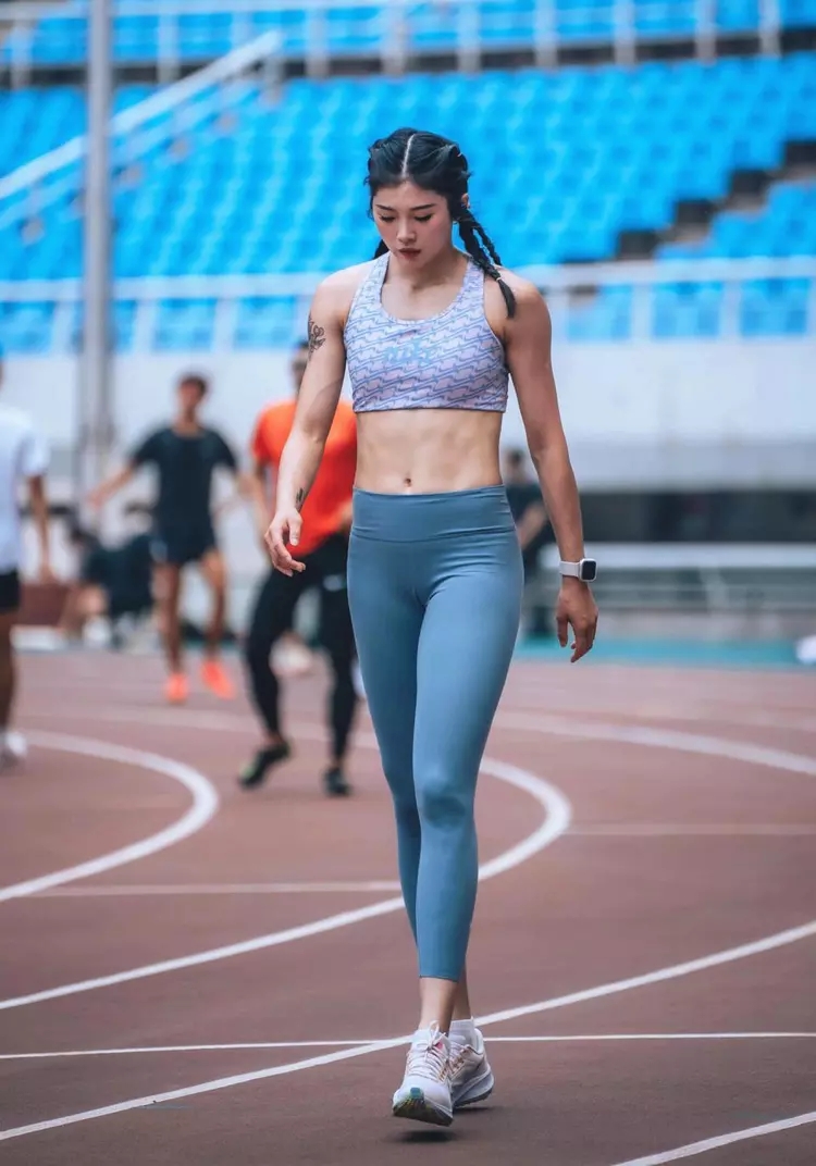 Wu Yanni caused controversy because of her right arm tattoo! Facing ...