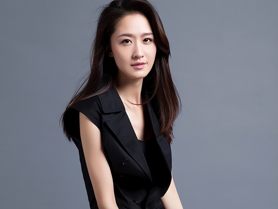 "Wife's New World": Liang Yuan tears up green tea Shiyue, netizen: more upright than his wife ...