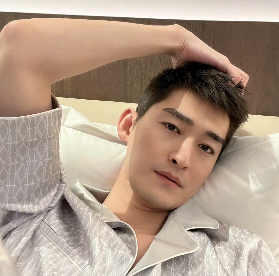 Dilireba, Wang Junkai, Liu Yuning, Ding Yuxi, Wu Qian, Zhang Han - iMedia