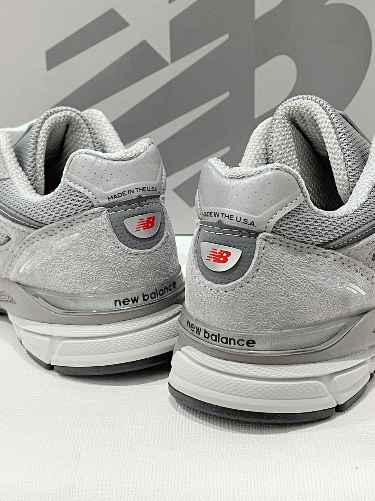 NB 990 V4 gray, an essential series in the shoe cabinet - iMedia