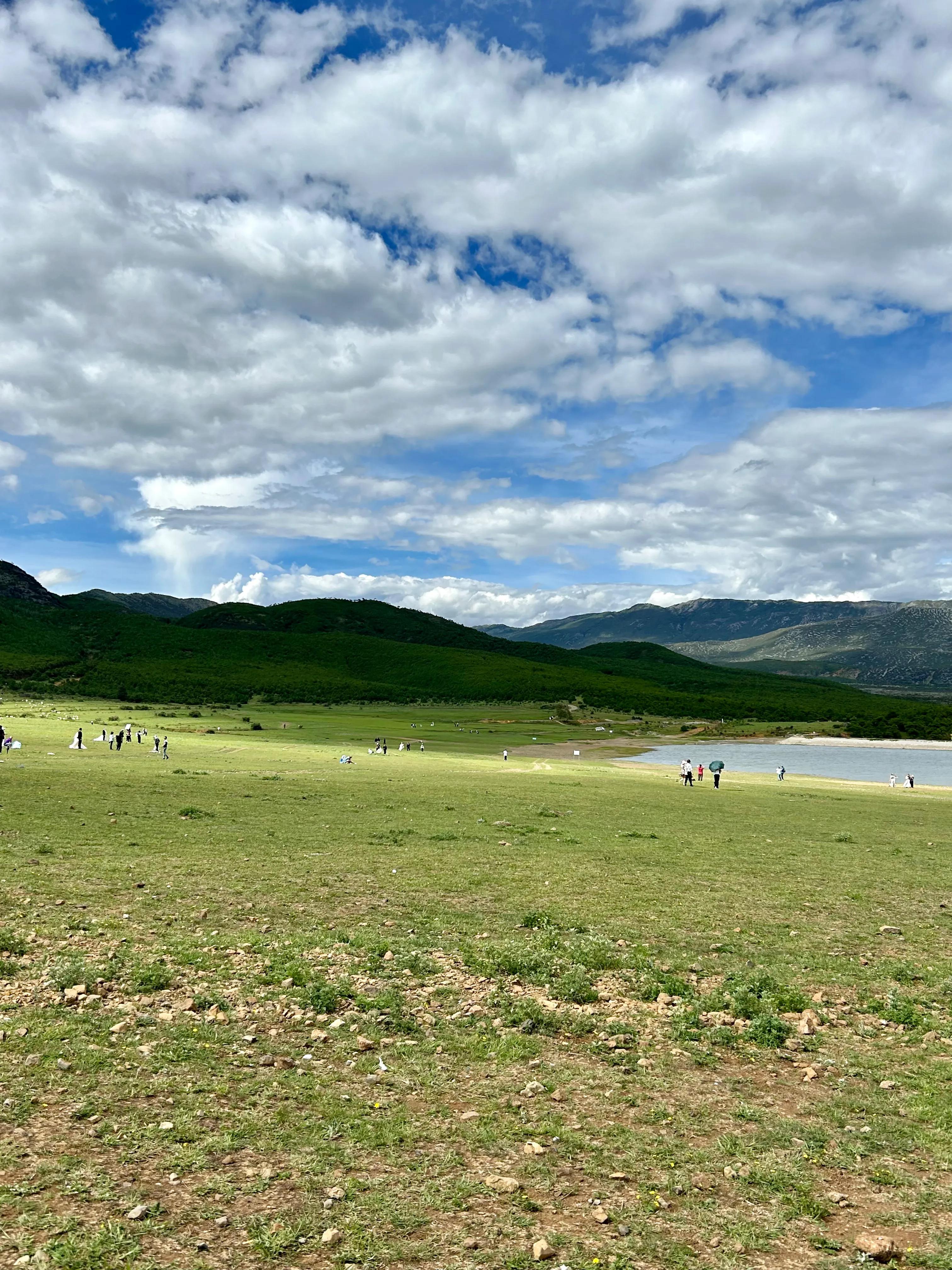 Visit Yuhu Village, the first village of Yulong Snow Mountain - iNEWS