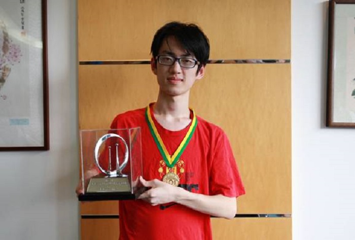 Chen Lijie: Played games for 3 days in a row, refused Tsinghua's ...