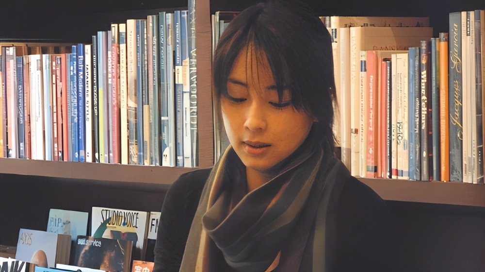 Izumi Sakai: She is a "clear stream" in rock music, her beauty is like spring water! - iNEWS