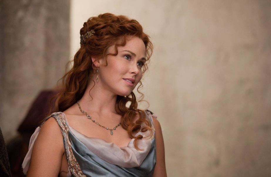 Inventory of these female characters in "Spartacus", each with a large ...
