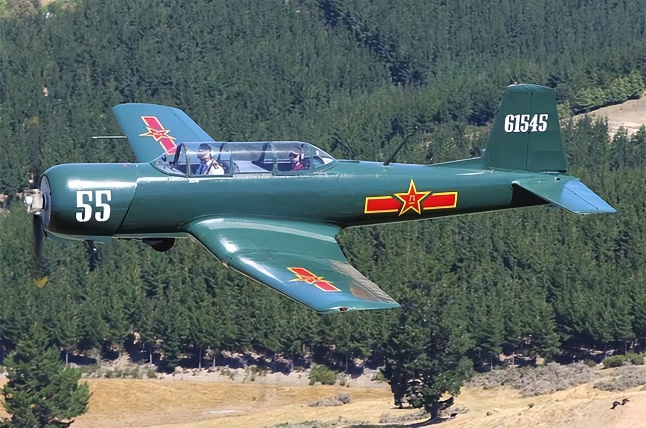 Have Chinese pilots ever flown propeller planes?Why not replace the old ...