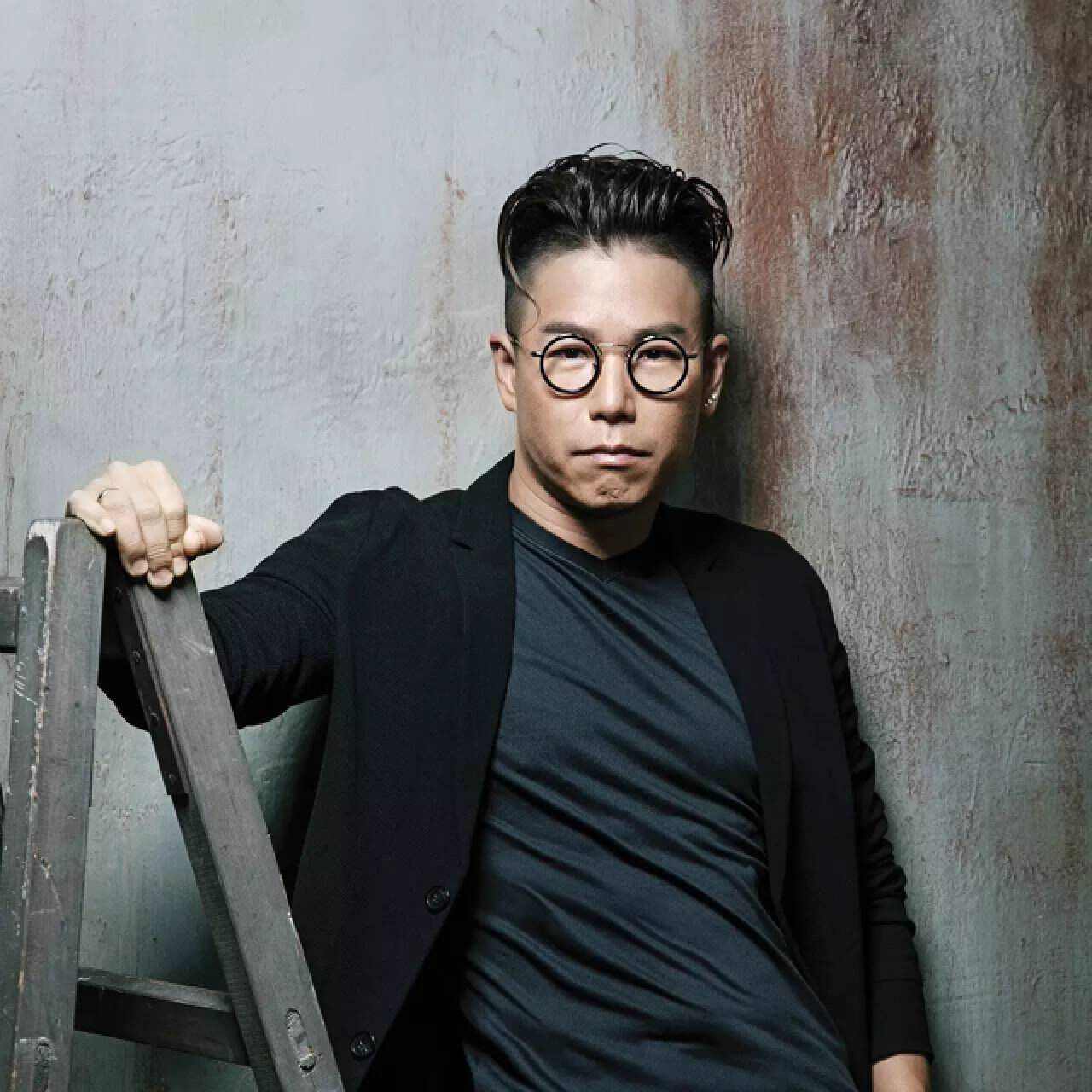 Well-known Hong Kong star mother celebrates her birthday with her ...