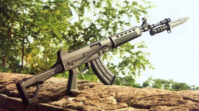 Once called the 95-type rifle spare tire, the 03-type rifle is ...