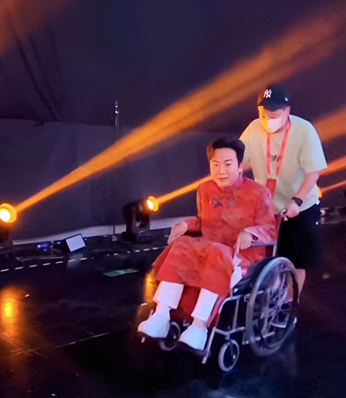 Li Yugang, 45 years old, is neither in love nor married, and needs ...