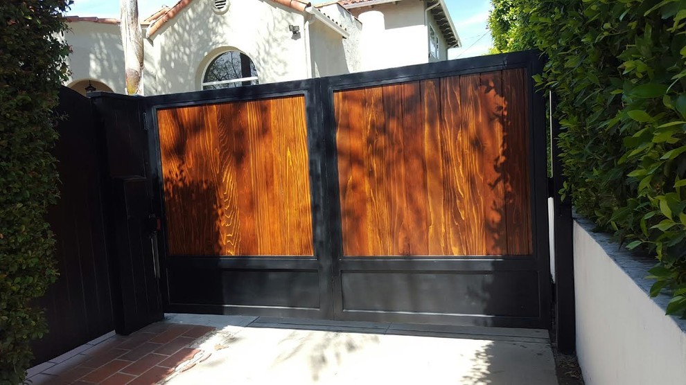 10 Best Landscape Garden Door Designs for 2022 - iNEWS