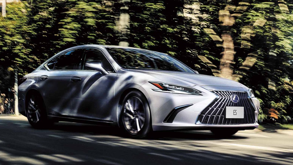 Lexus ES: Is it really luxurious, or is it "cutting leeks" again - iNEWS