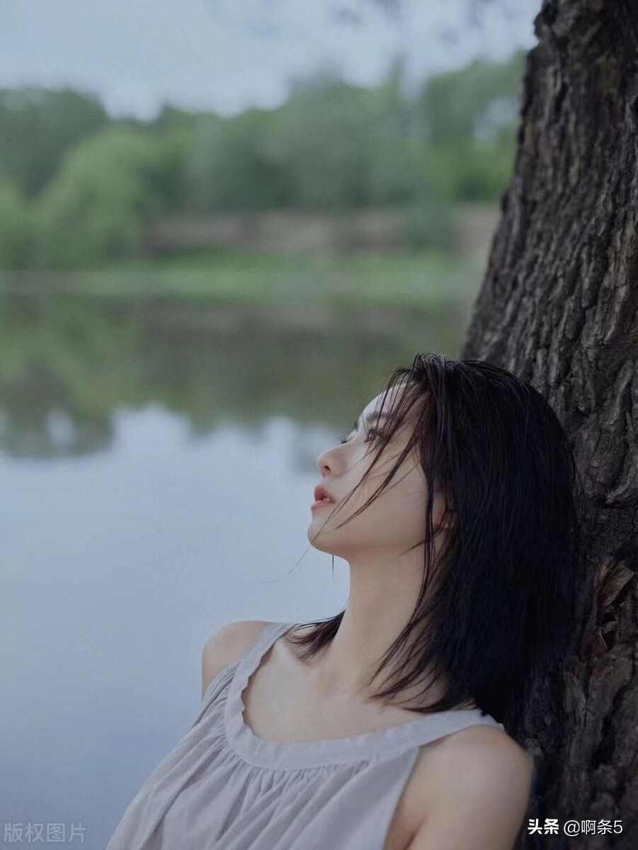 Li Mi'er Outdoor Photo Album - iNEWS