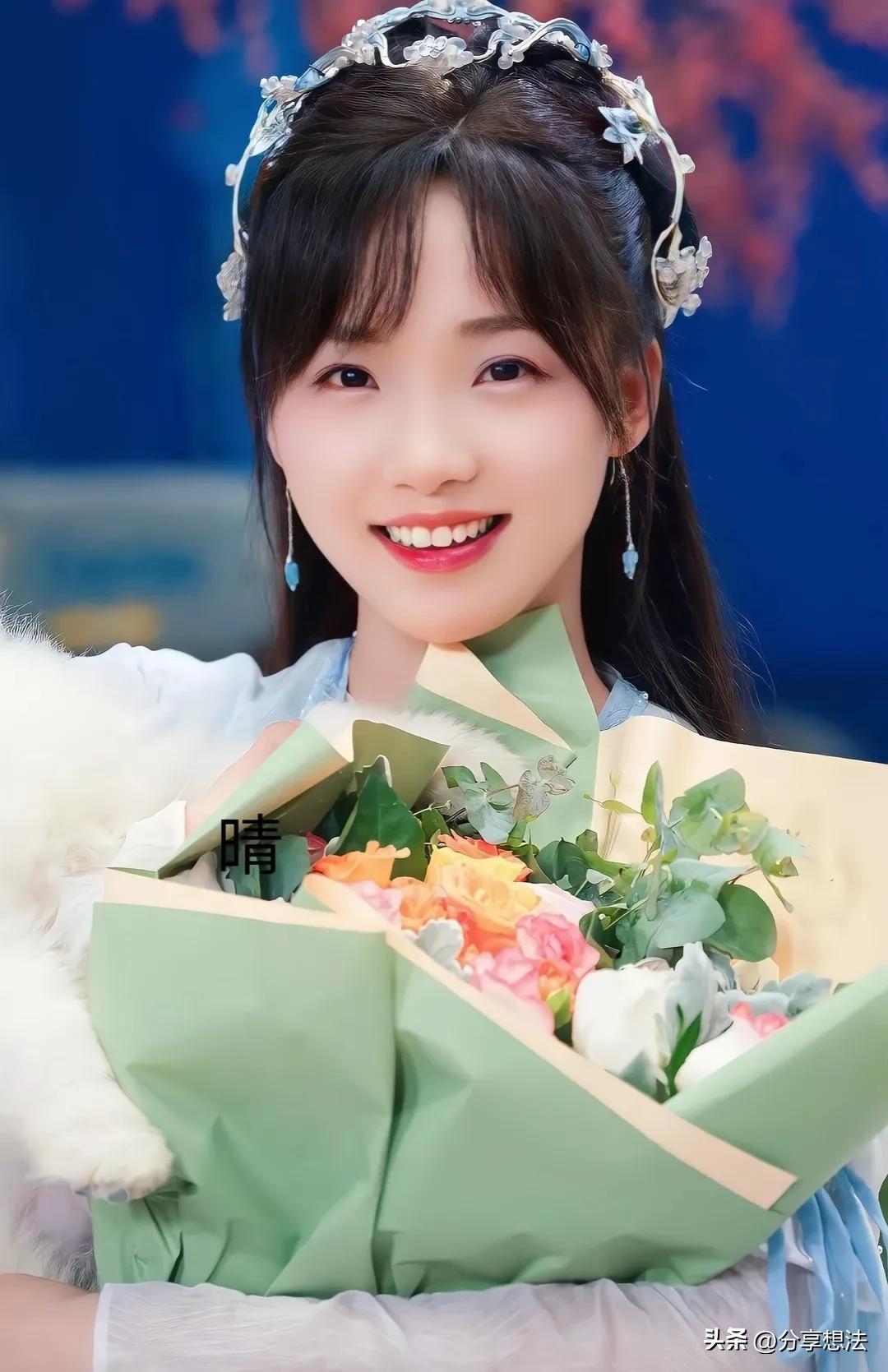 Lu Xiaoyu Sun Zhenni star wallpaper! - iNEWS