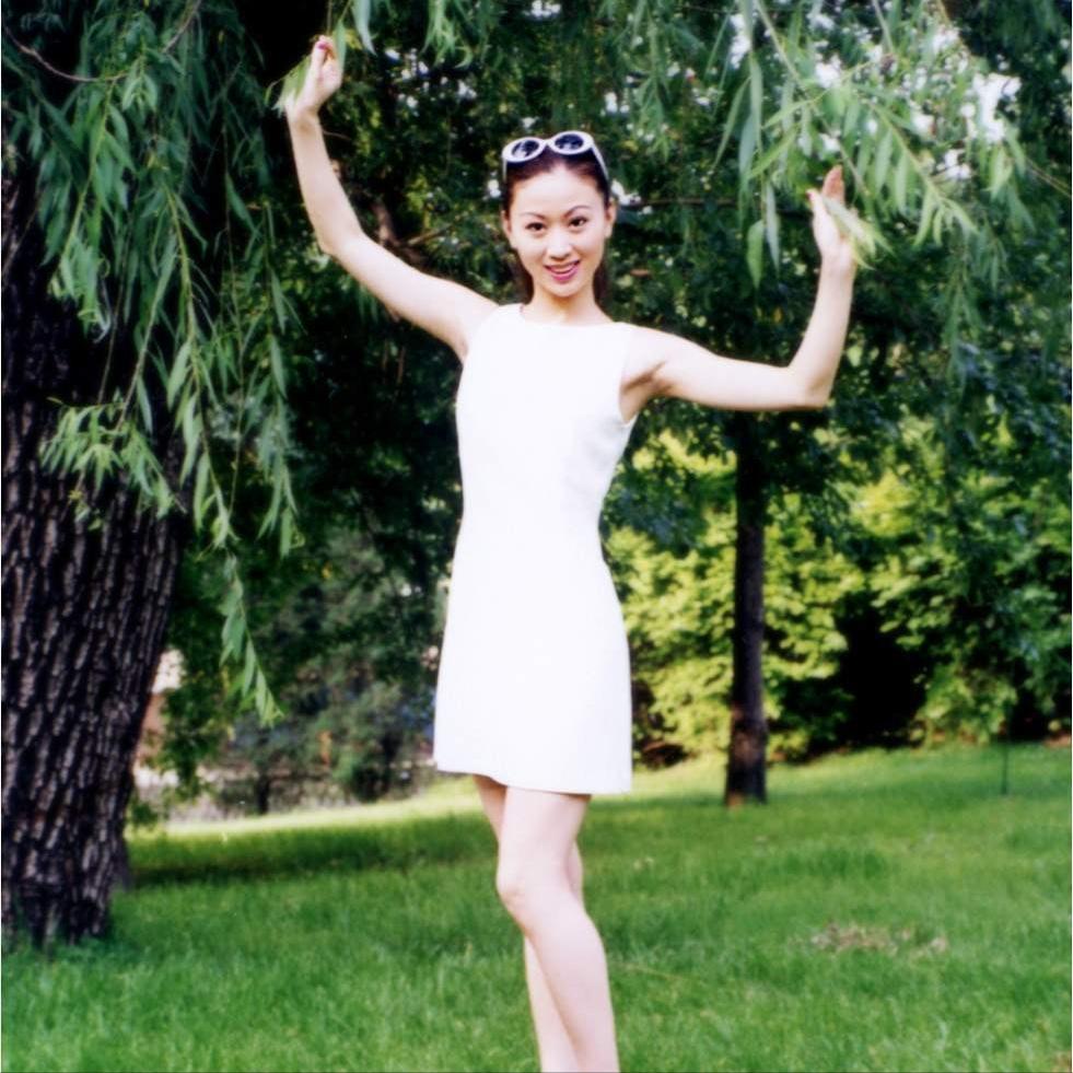 Looking at Tang Jiali again after 19 years, she dedicated herself to ...