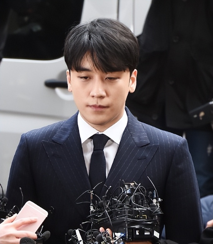 Seungri is still living a luxurious and luxurious life after being ...